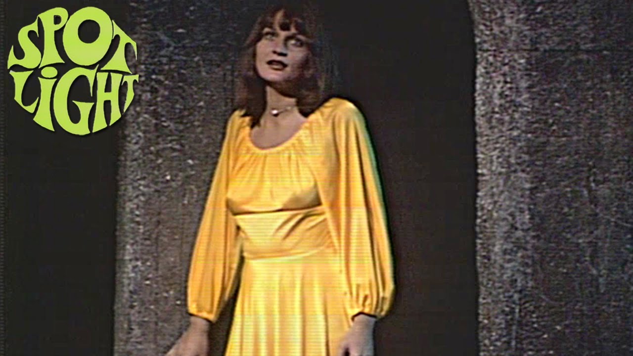 Sandra Haas - Vampir (Auftritt im ORF, 1973) - YouTube