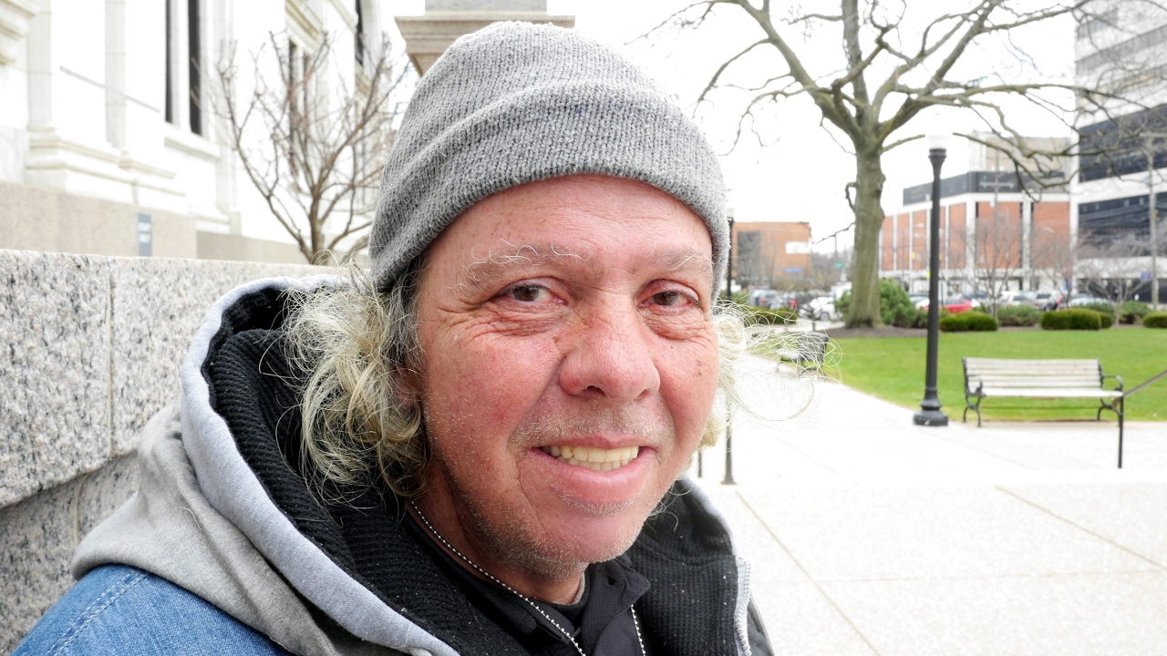 Ron lives on the streets of Columbus, Ohio homeless. - YouTube