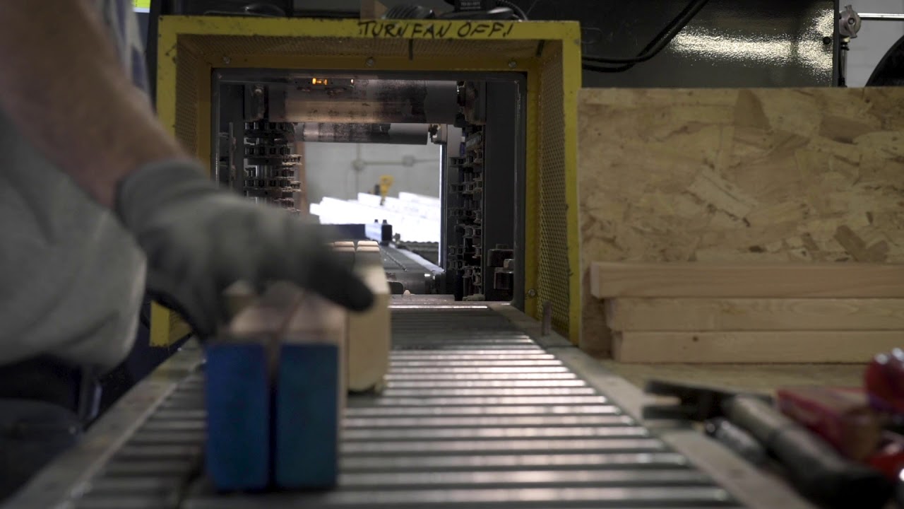 Terminailer Lumber Feed - YouTube