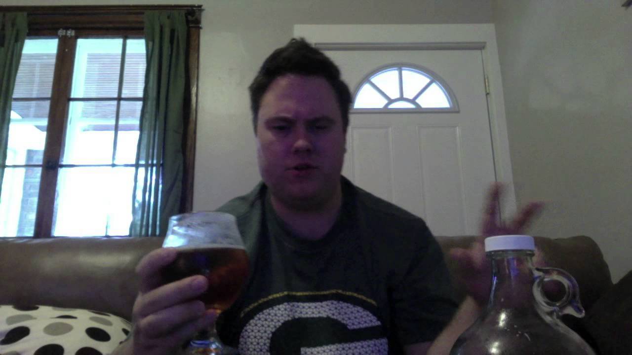 Titletown Brewing Green 19 IPA - YouTube