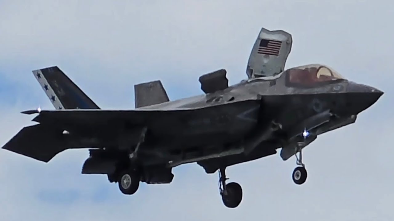Jones Beach USMC F-35B Hover Demo 2025 (Saturday) - YouTube