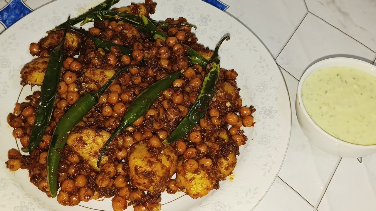 Rawalpindi Ky Famous Masala Chanay| Fry Masala Chanay Recipe - YouTube