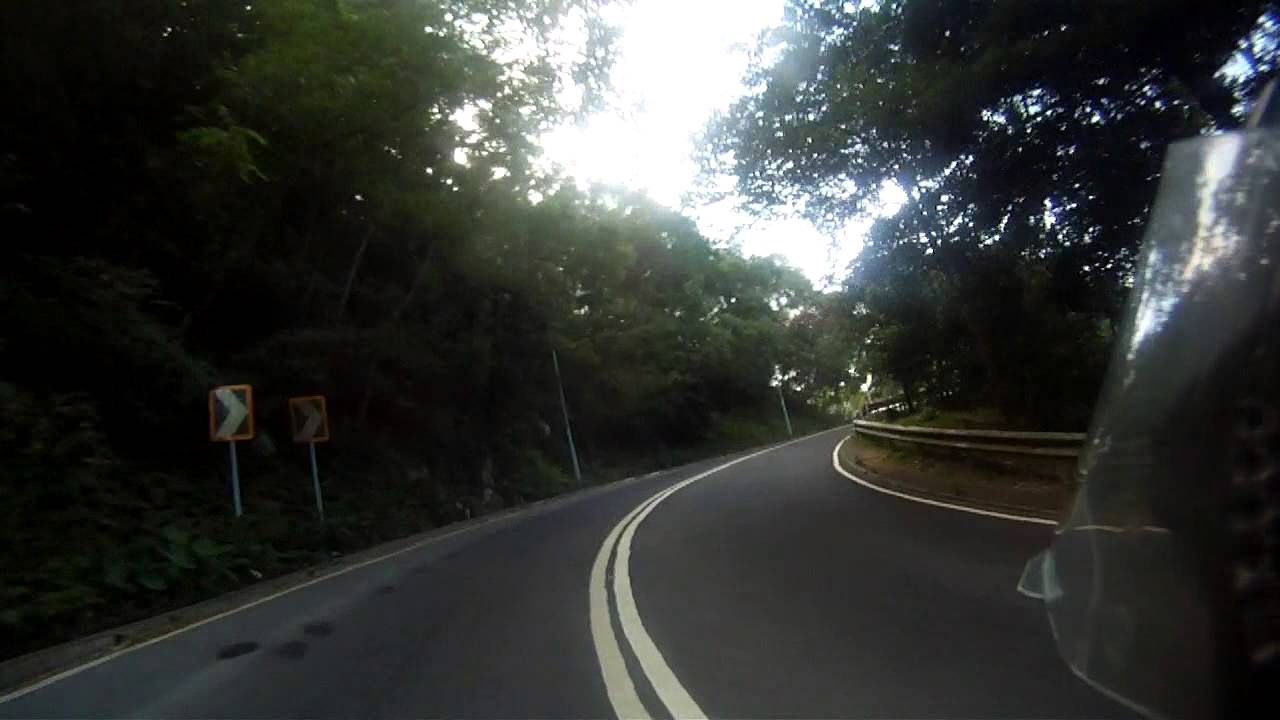 Tai Mo Shan / Route Twisk - YouTube