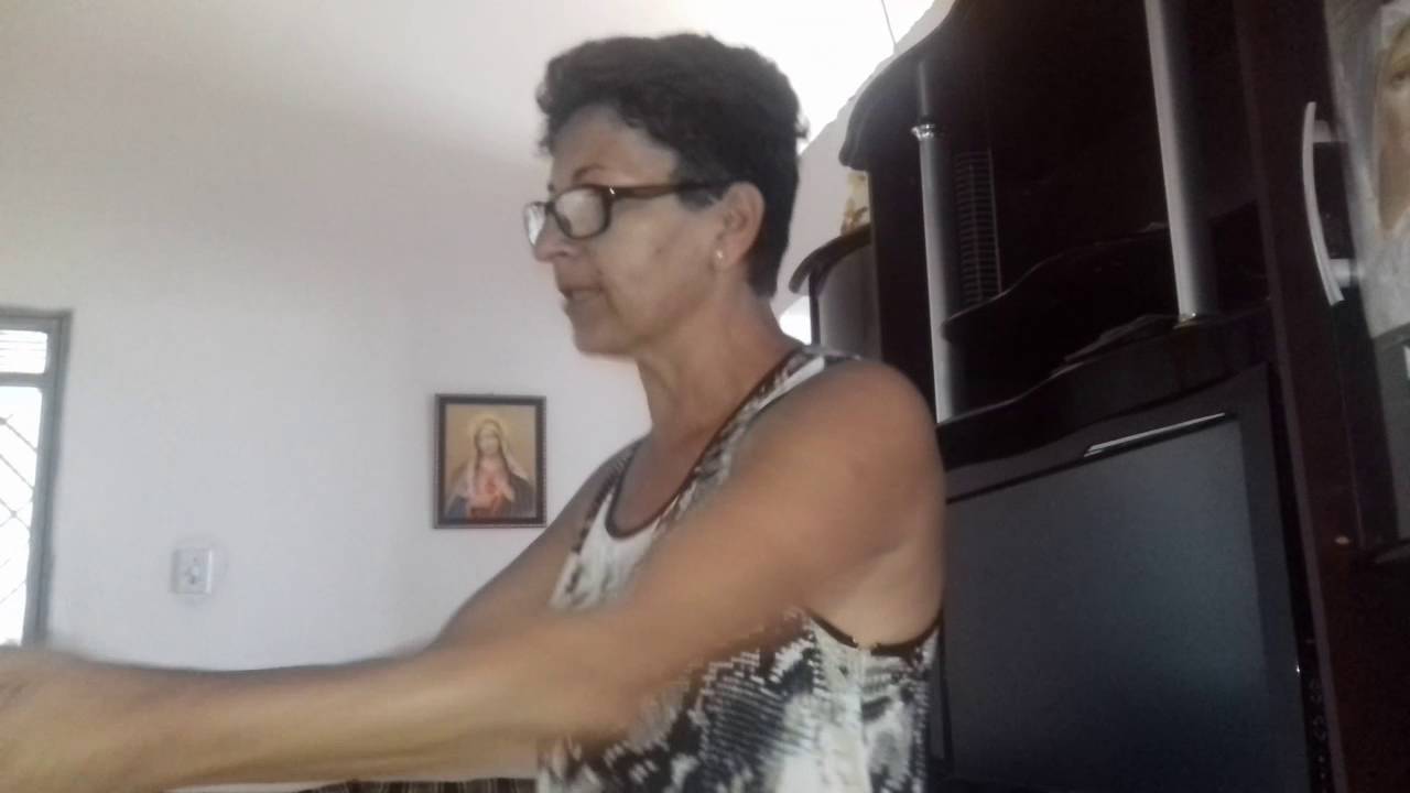 Mania De Limpeza Causa Polêmica Youtube