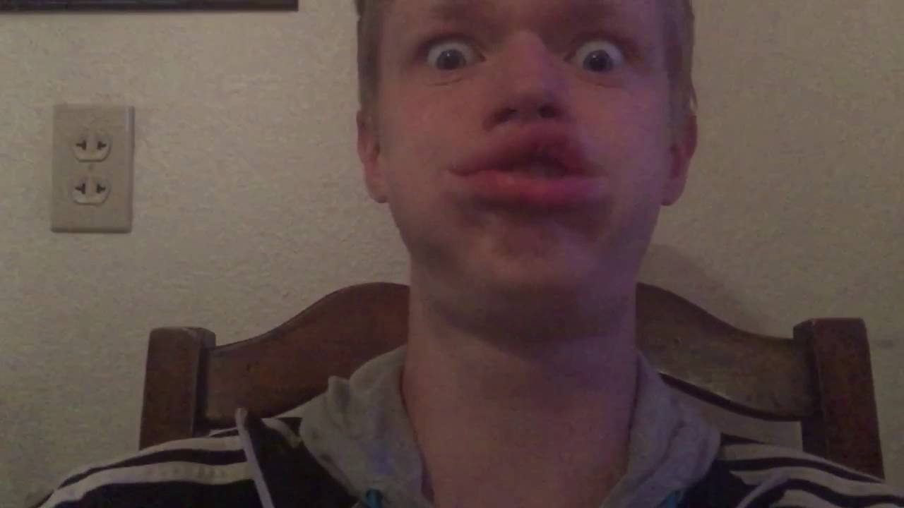 Slow motion lip clapping - YouTube