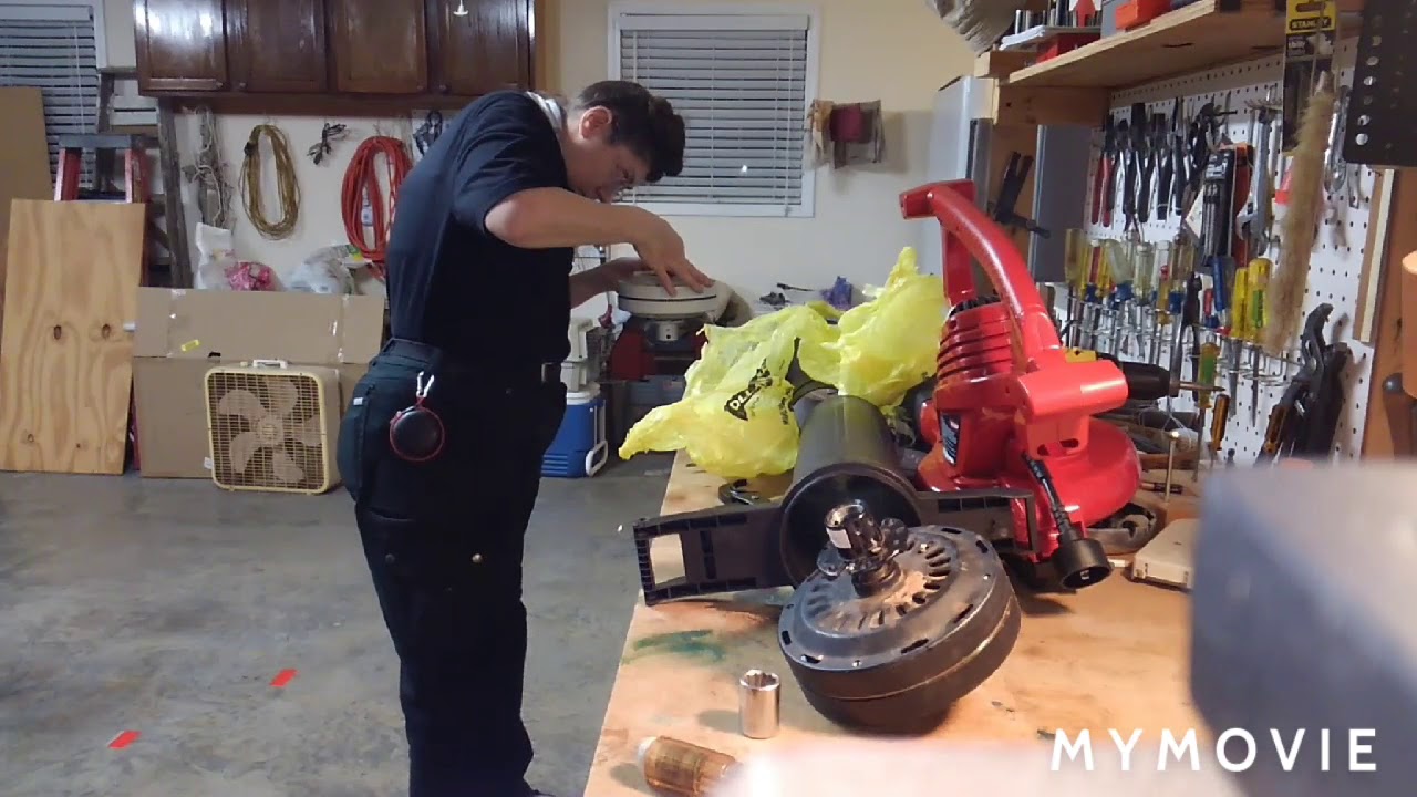 Tearing down some electric fan motors for scrap metal - YouTube