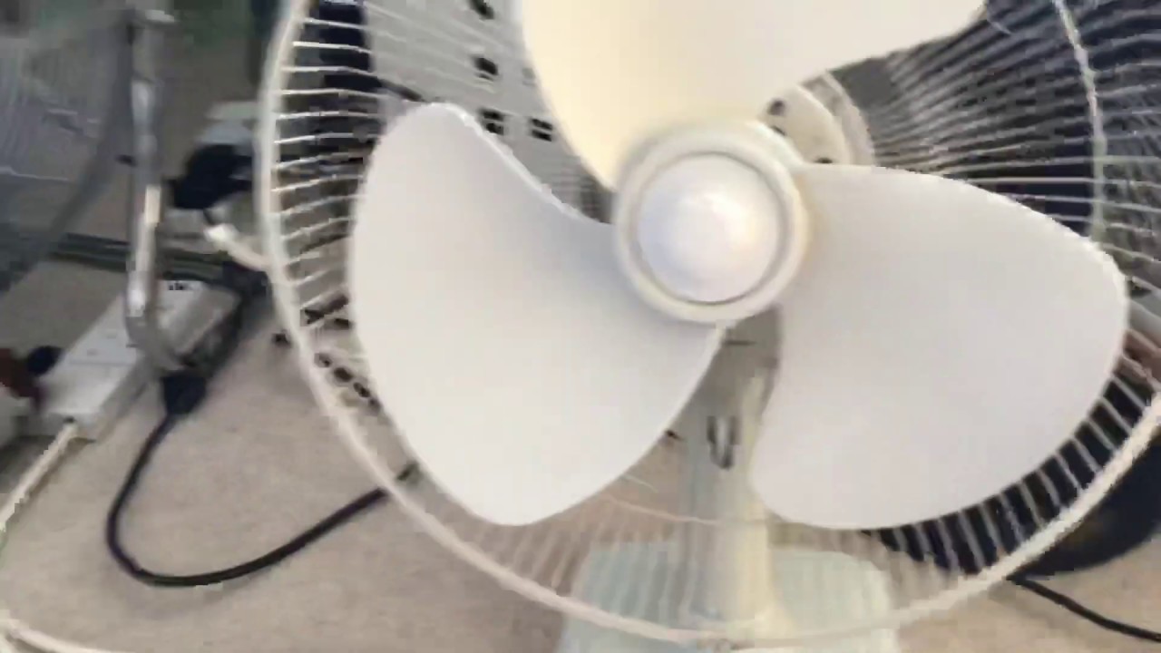 Running the 2004 Duracraft 12 inch desk fan without its front grill ...