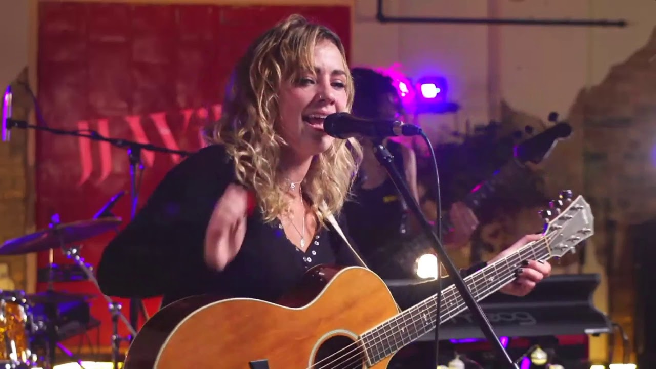 JJ Wilde "Mercy" (Live from The Box Factory) - YouTube