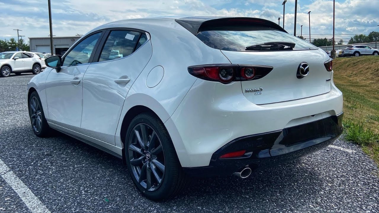 The 2020 Mazda3 Hatchbatch Continues Mazda's Hot Streak - YouTube