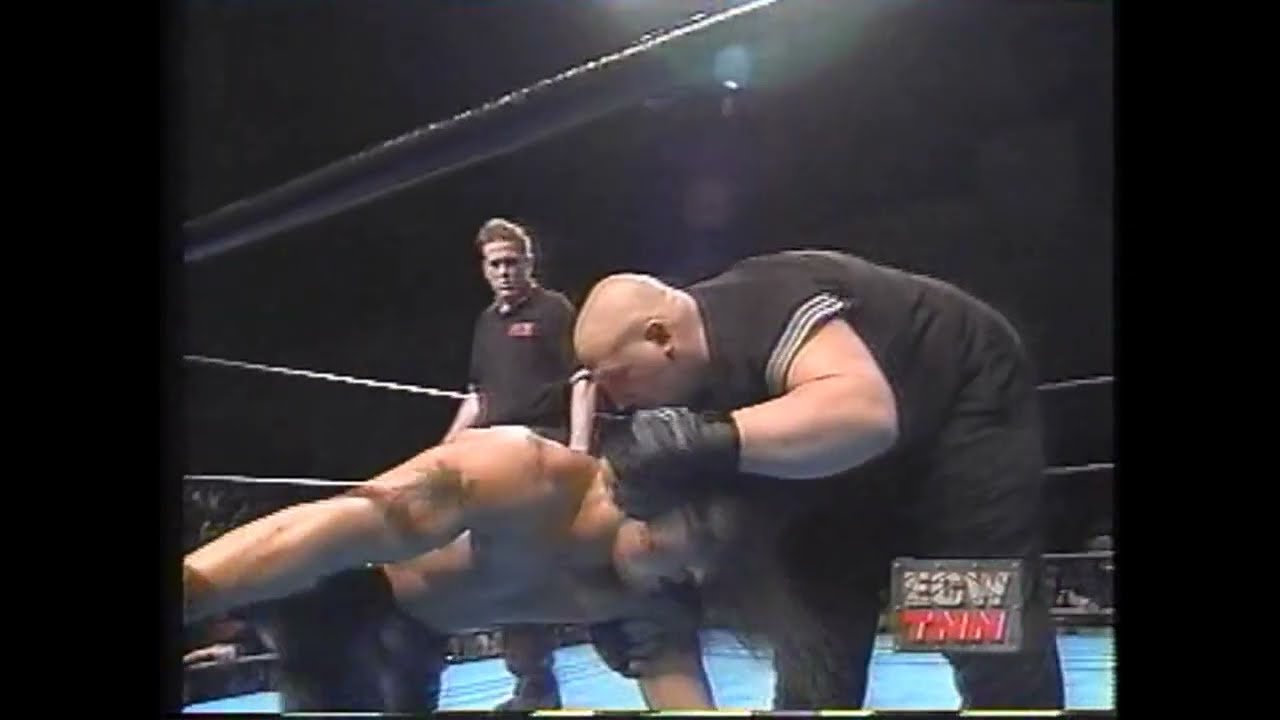 Kid Kash vs. Vic Grimes (ECW 2000) - YouTube