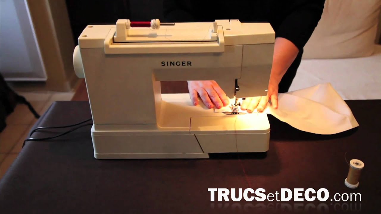 Le point droit à la machine à coudre - Tutoriel par trucsetdeco.com - YouTube
