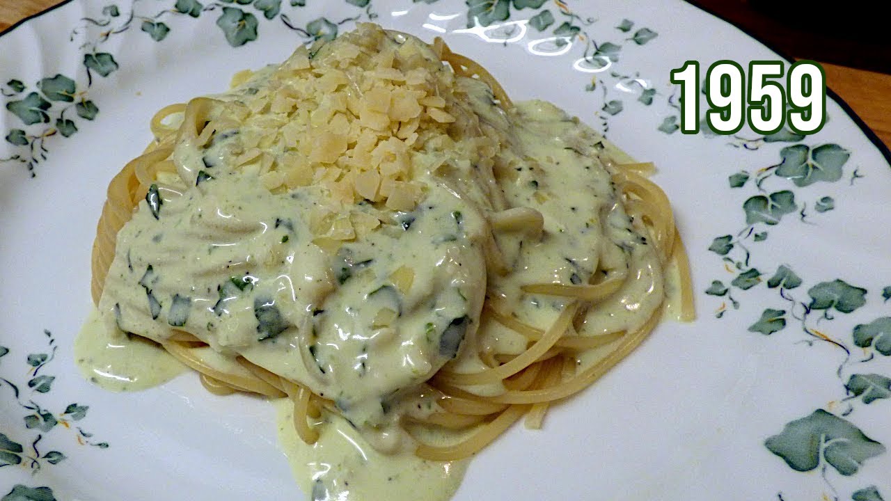 Green Cream Cheese Spaghetti Sauce - YouTube