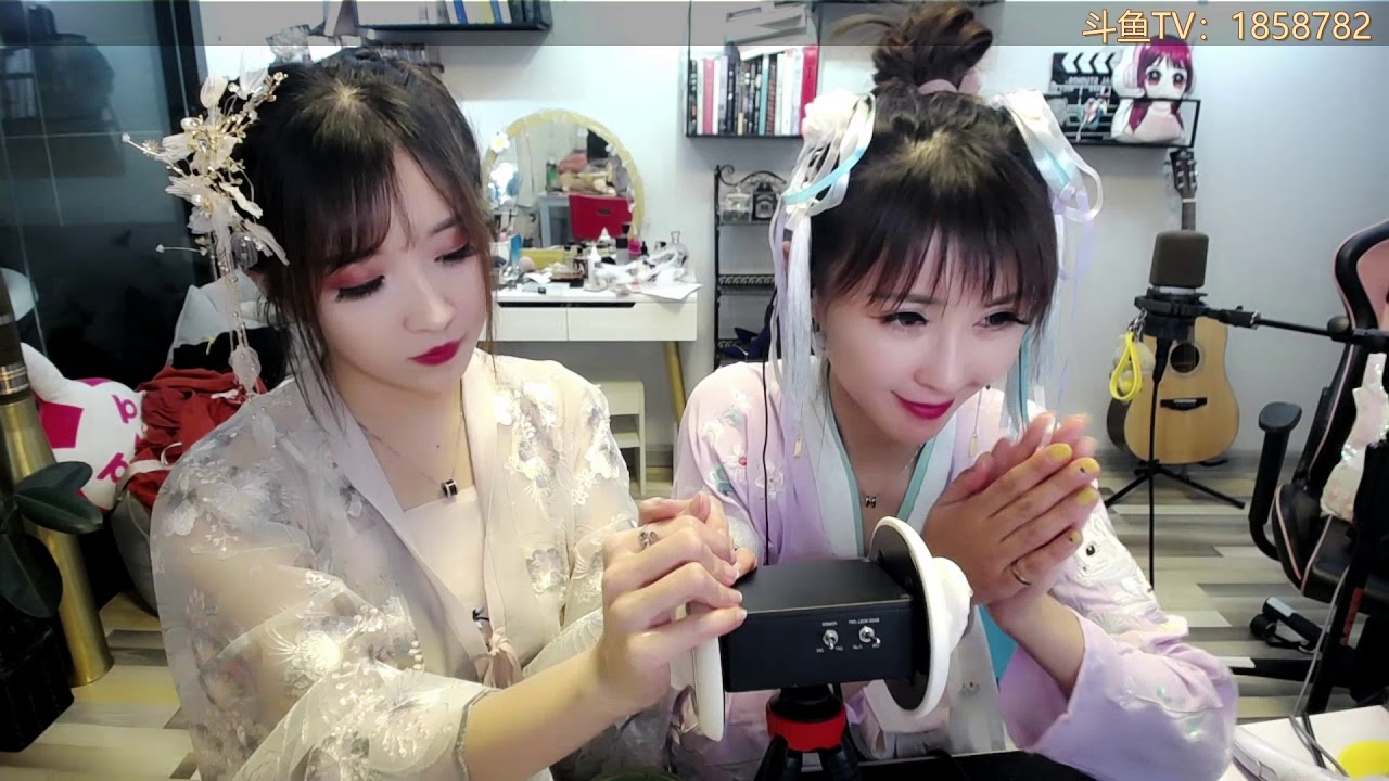 ASMR LUNA 🌛小女巫露娜 ASMR Sleep/Two girls help sleep(No Talking) - YouTube