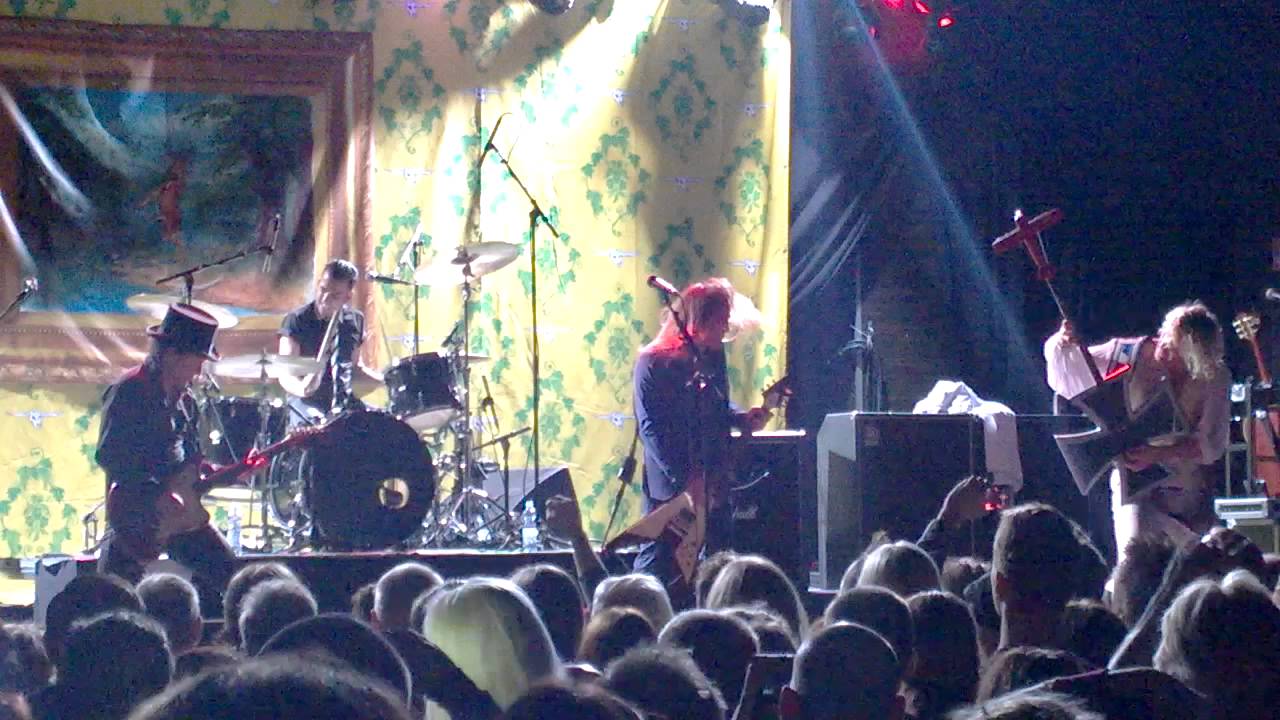 D-A-D - Sleeping My Day Away - The Circus, Helsinki, Finland 22.10.2015 ...