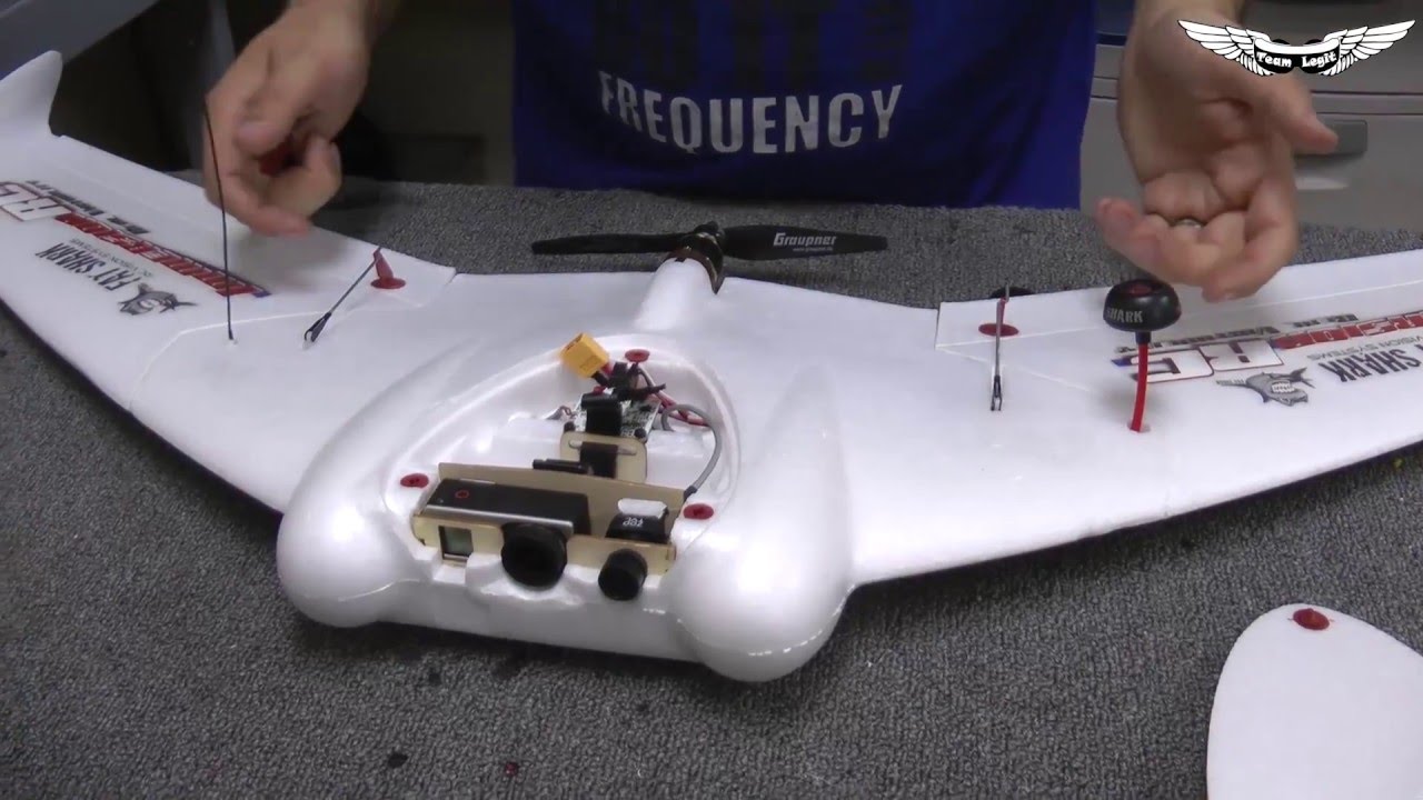 First Review of the Immersion RC Manta Flying Wing - YouTube