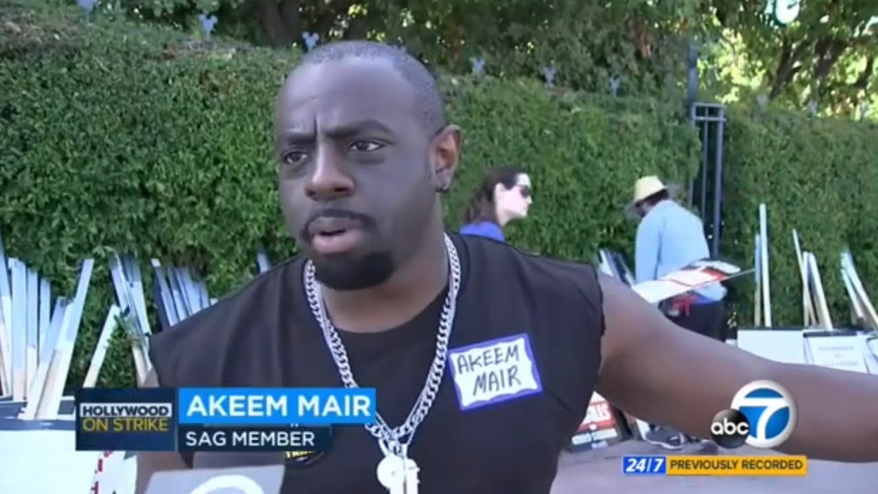 ABC Los Angeles Channel 7 News | Hollywood On Strike (News) - YouTube