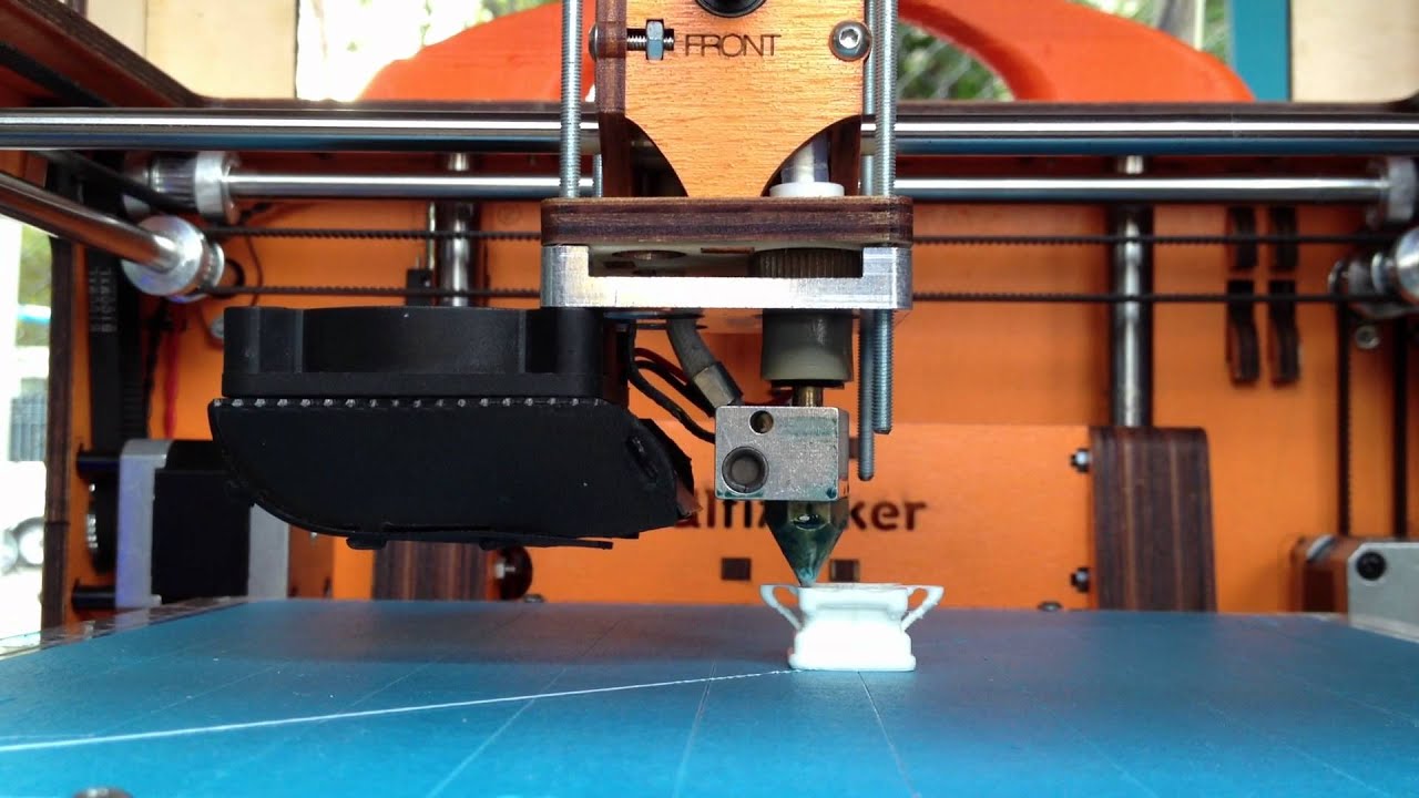 3D printer at work: Maker Faire NYC 2012 - YouTube