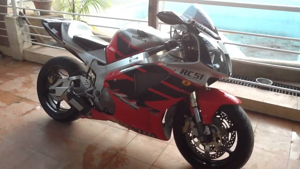 RC51 with MIG exhaust - YouTube
