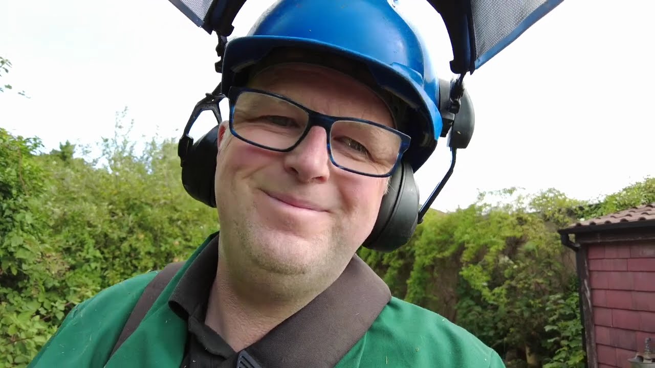 A DAY IN THE LIFE OF A UK GARDENER The Garden From Hell # ...