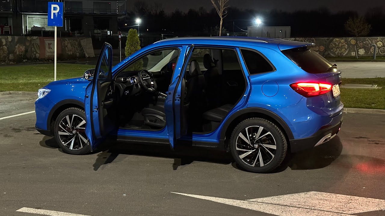 New MG ZS 2025 Night Lights Review - YouTube
