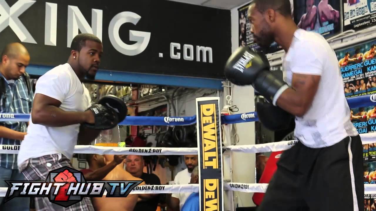 Gary Russell Jr. and the fastest hands in boxing - YouTube