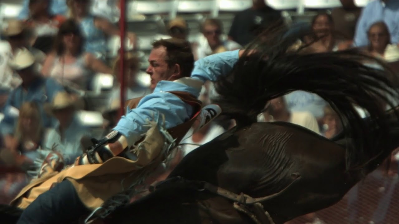 Super slow motion rodeo bareback ride Cheyenne Frontier Days - YouTube