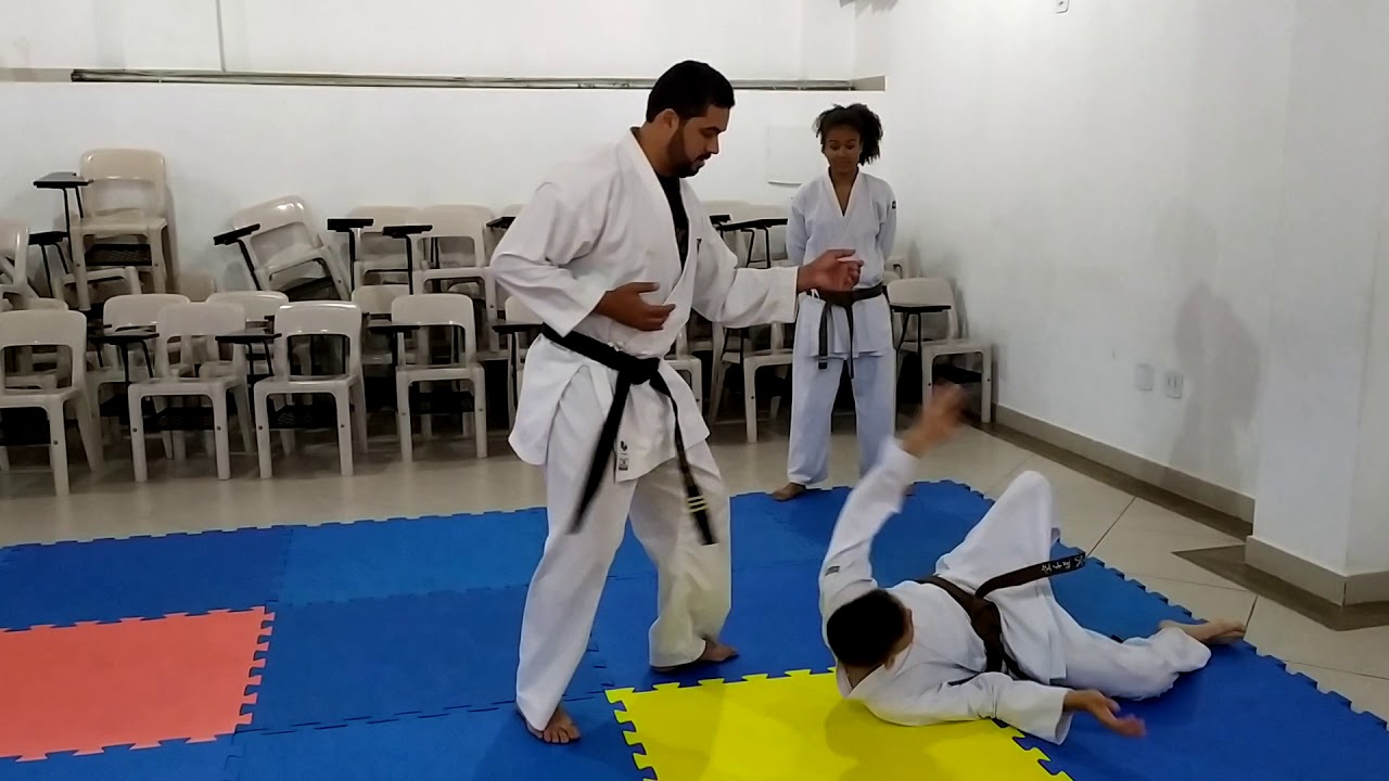 Karate,ashibarai ,dicas e truques - YouTube