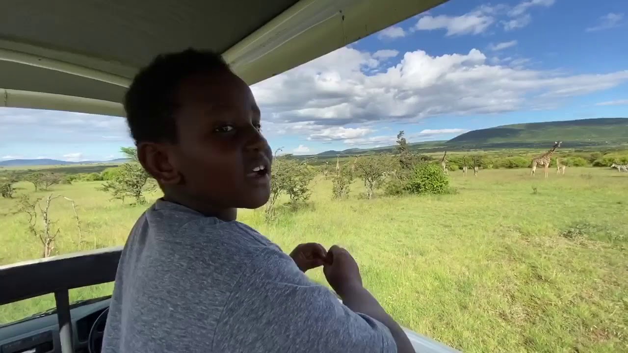 Lemara teaches us about Giraffes - YouTube