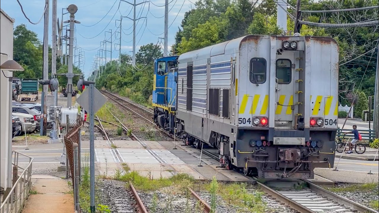 LIRR CE move at Greenlawn - YouTube