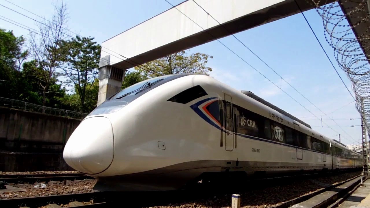 CRH6A, China intercity High Speed train 中國城際高速列車 - YouTube