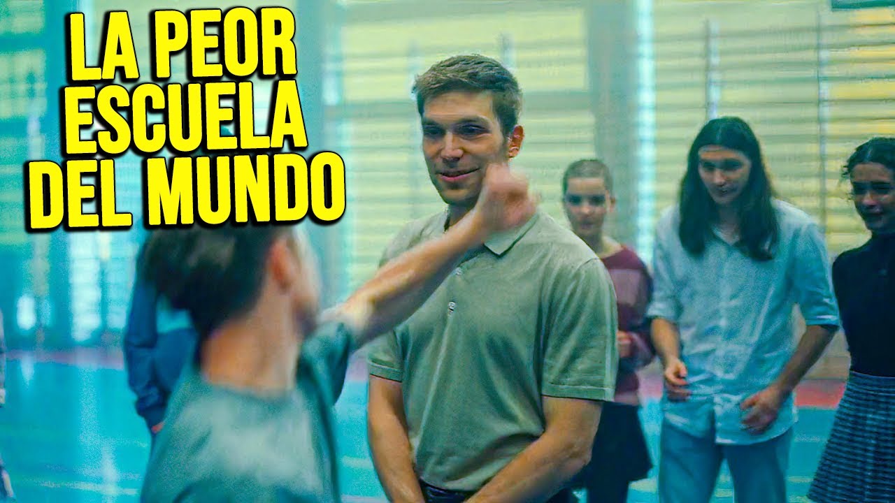 LOS BULLIES DE LA ESCUELA NO SABEN QUE SU NUEVO PROFESOR ES UN AGENTE ...