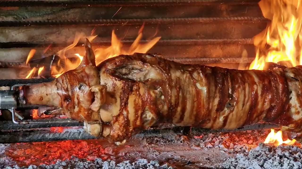 Kod Mikija odojak se peče - YouTube