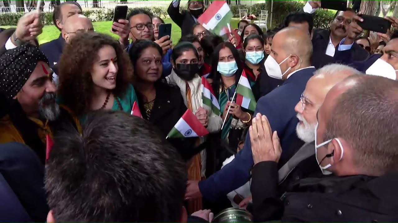 PM Modi interacts with Indian community in Rome, Italy - YouTube