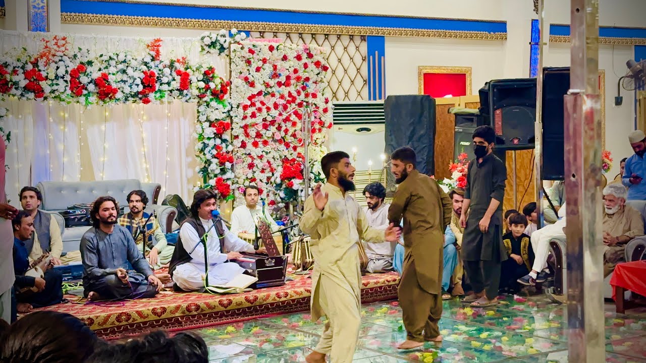 Jamal Ao Kamal Mast Dance Ao Raees Bacha Attan - YouTube