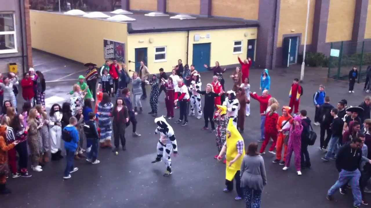 VYNERS GANGNAM STYLE - YouTube