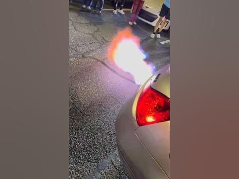 G37 Shoots Massive Flames At Car Meet 🔥 #infiniti #tuned #flames #tomei - YouTube