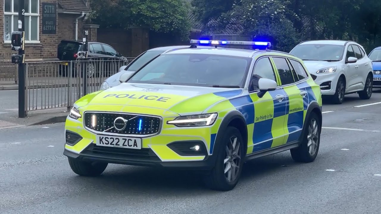 NORFOLK CONSTABULARY VOLVO V60 CC ! - YouTube