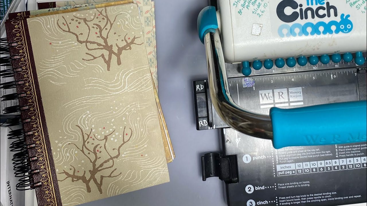 Making Junk Journal using The Cinch bindings - YouTube