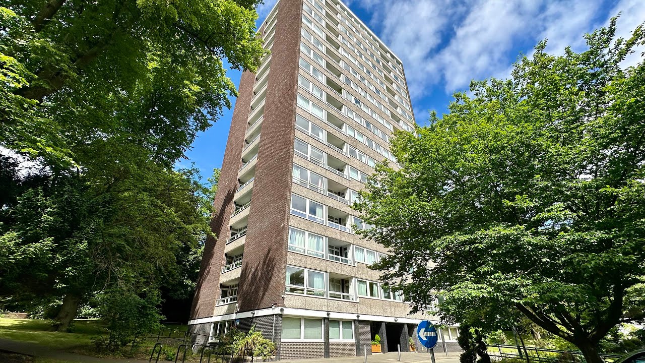 14 Warwick Crest - YouTube