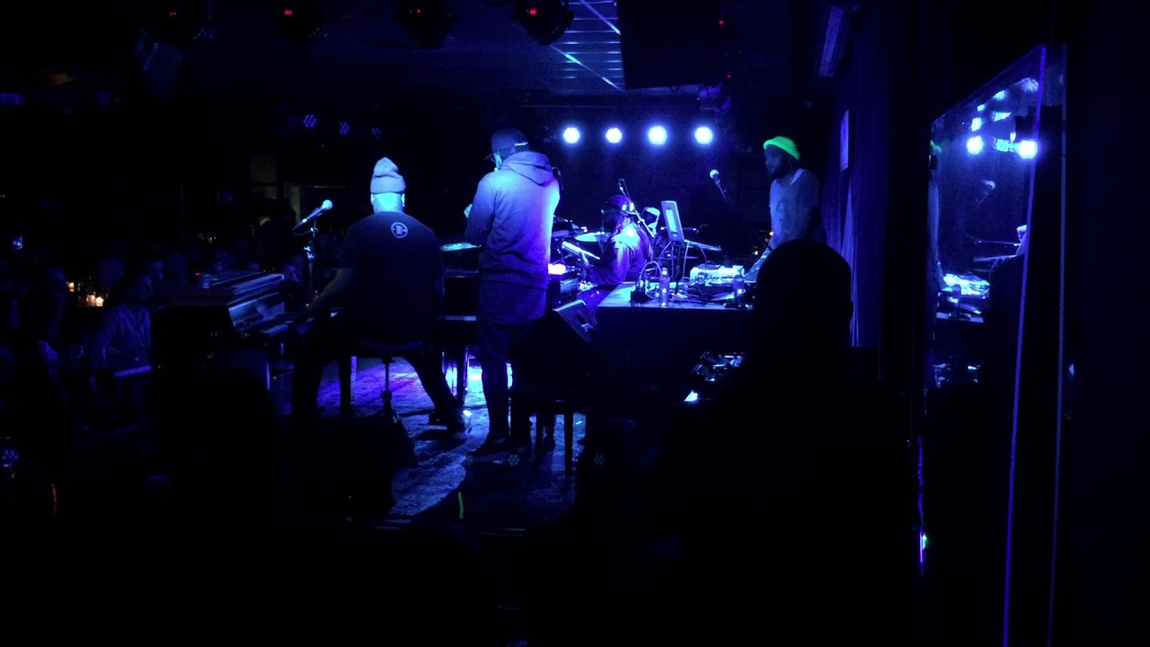 Robert Glasper, Burniss Travis, Justin Tyson, Jahi Sundance, Fet ...