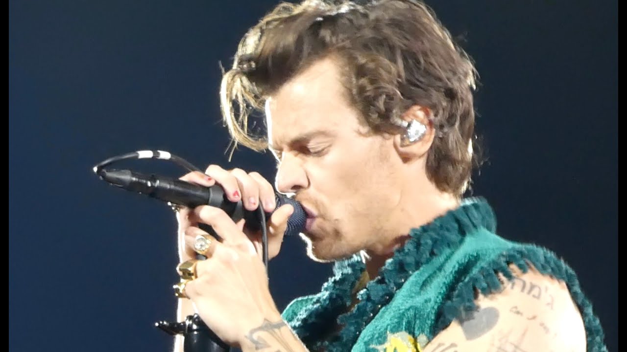 Harry Styles - Only Angel (11/17/21) - YouTube