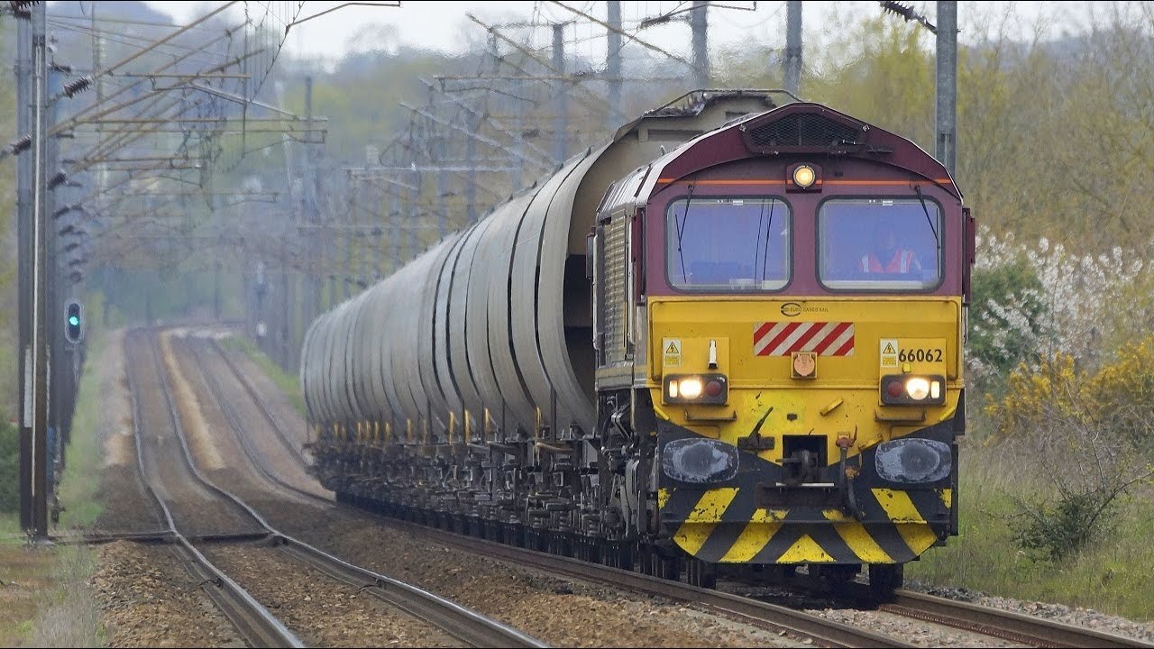 Retour des Class 66 en Bretagne pour le compte de Millet Rail - YouTube