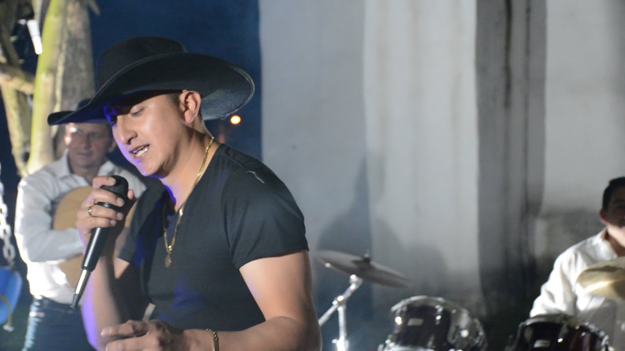 Edwin Silva - Me cambiaste por nada (cover) - YouTube