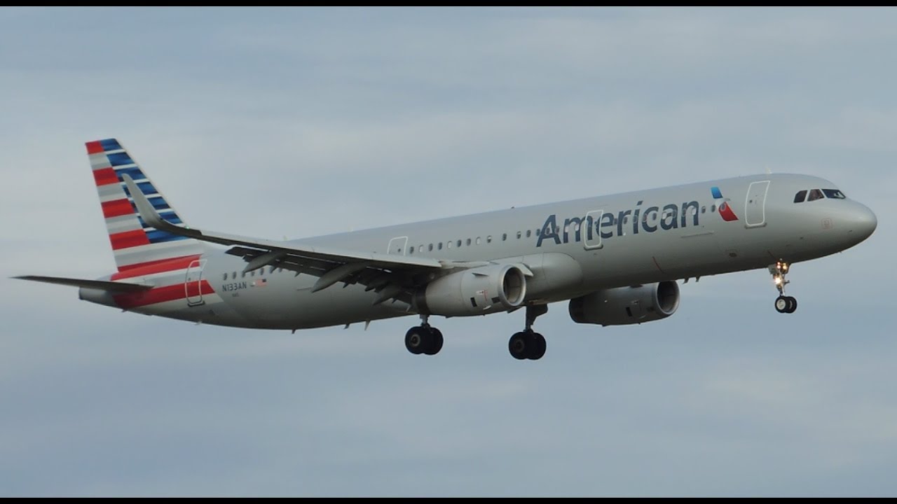 American Airlines Airbus A321-231 [N133AN] landing in DFW - YouTube