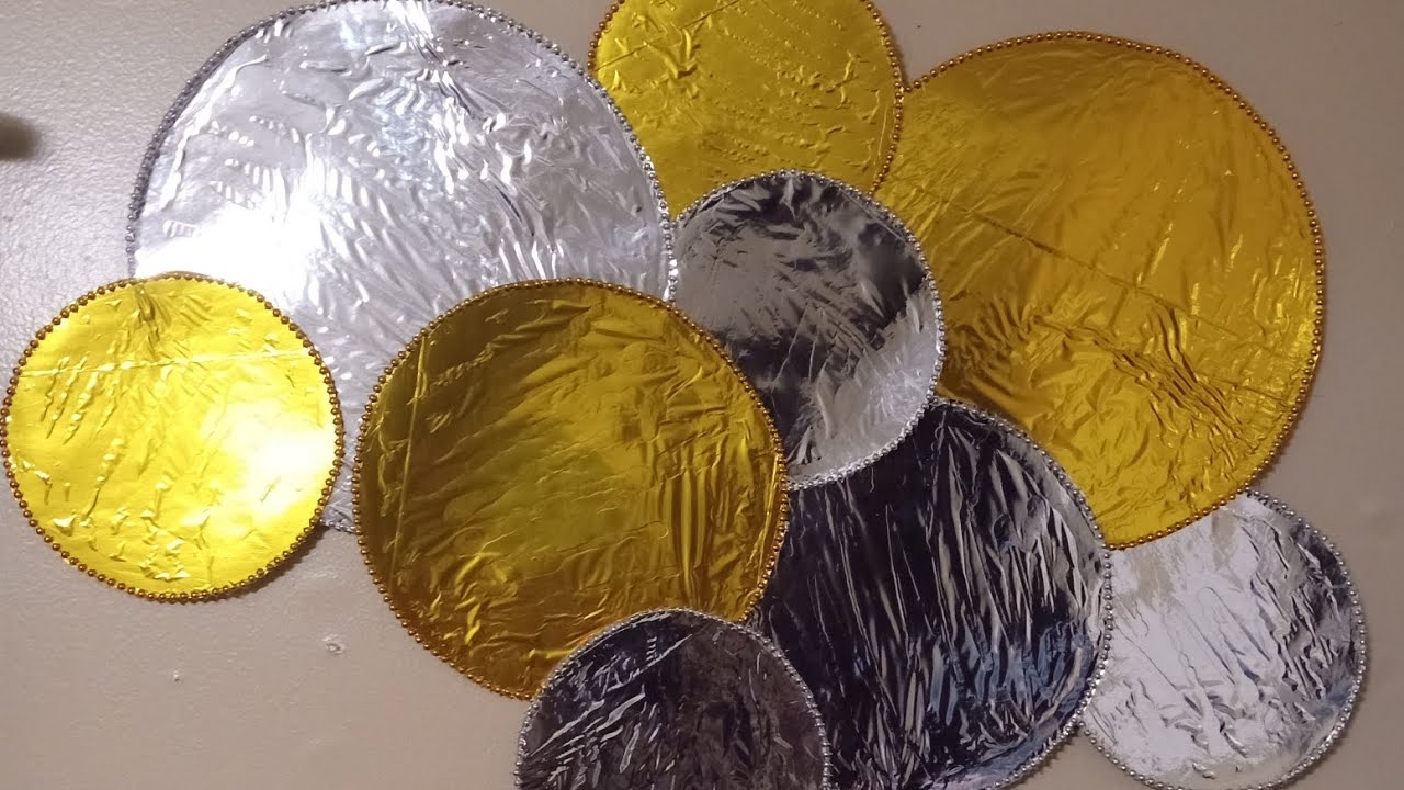 DIY a beautiful wall decor using a poster and wrapping paper foil ...