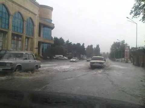 Bakıda yağışlı hava.15.07.12