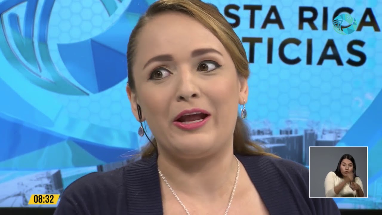 Educación y tecnología en centros educativos en Costa Rica - YouTube