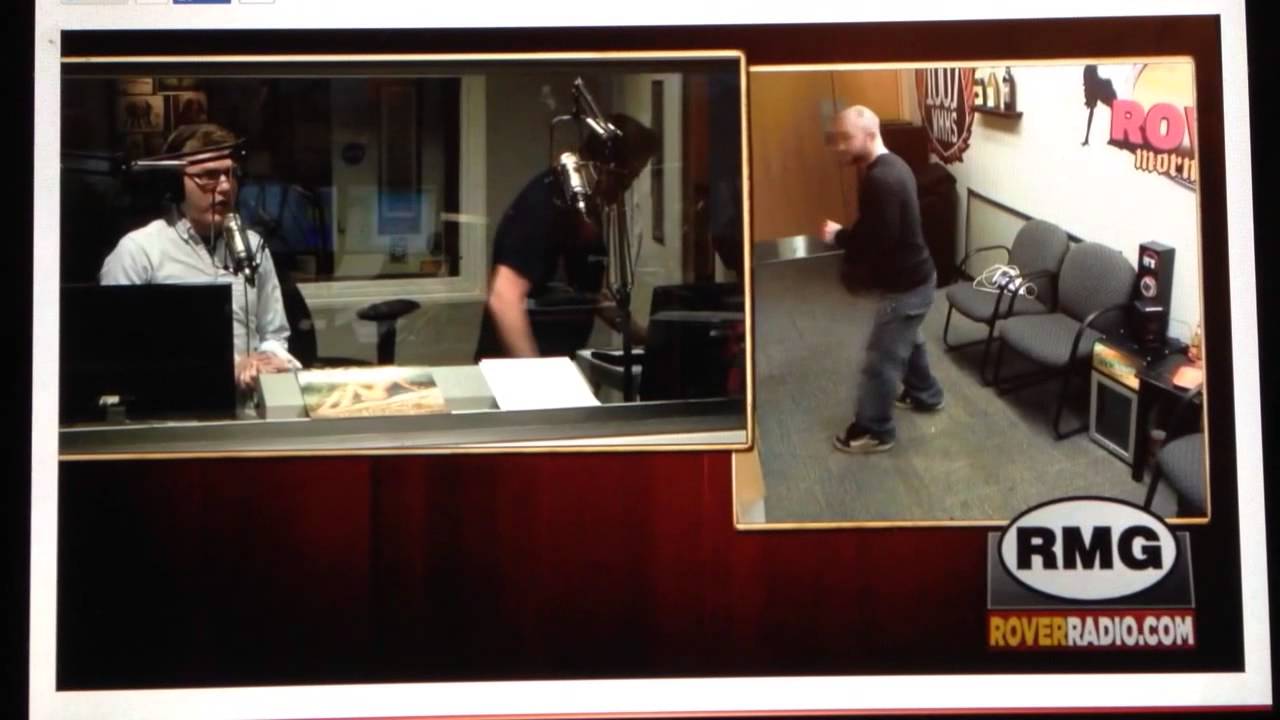 RMG Dieter attacks "Fart box" trying to get to Charlie! - YouTube