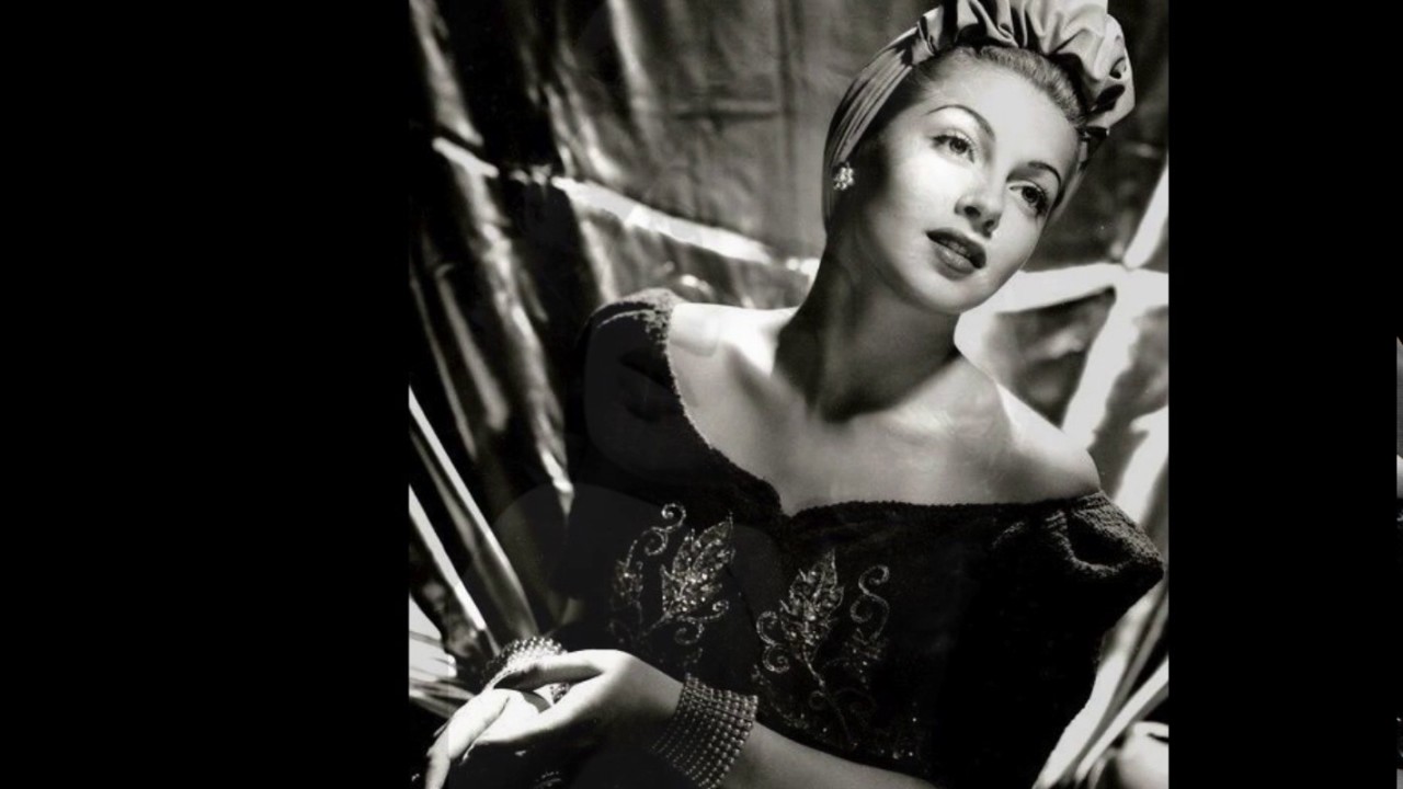 Something : George Harrison & Eric Clapton / Beautiful Actress : Luna ...