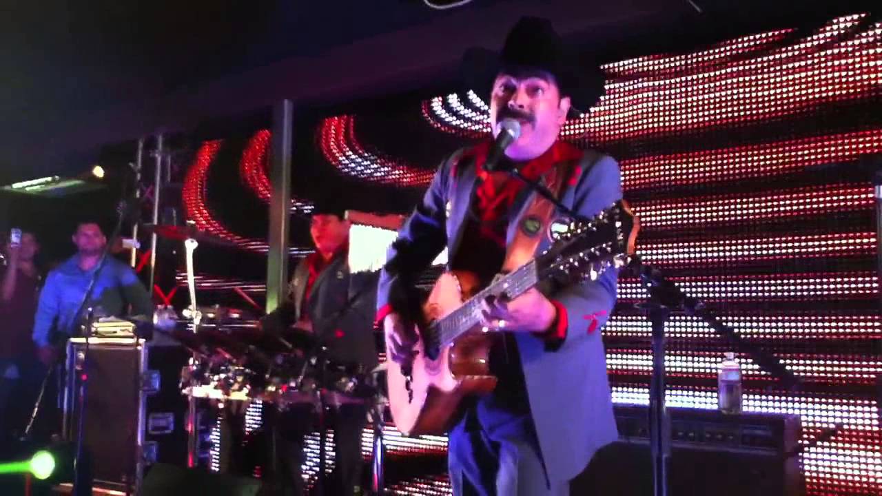 Los Tucanes De Tijuana @ circus night club 2012 - YouTube